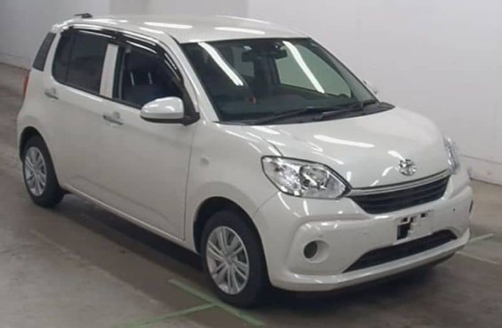 Toyota Passo 2023 Pearl White, Lahore